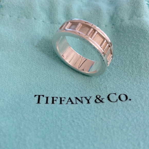 Tiffany & Co. | Jewelry | Tiffany Co Atlas Roman Numerals Ring Size 5 ...